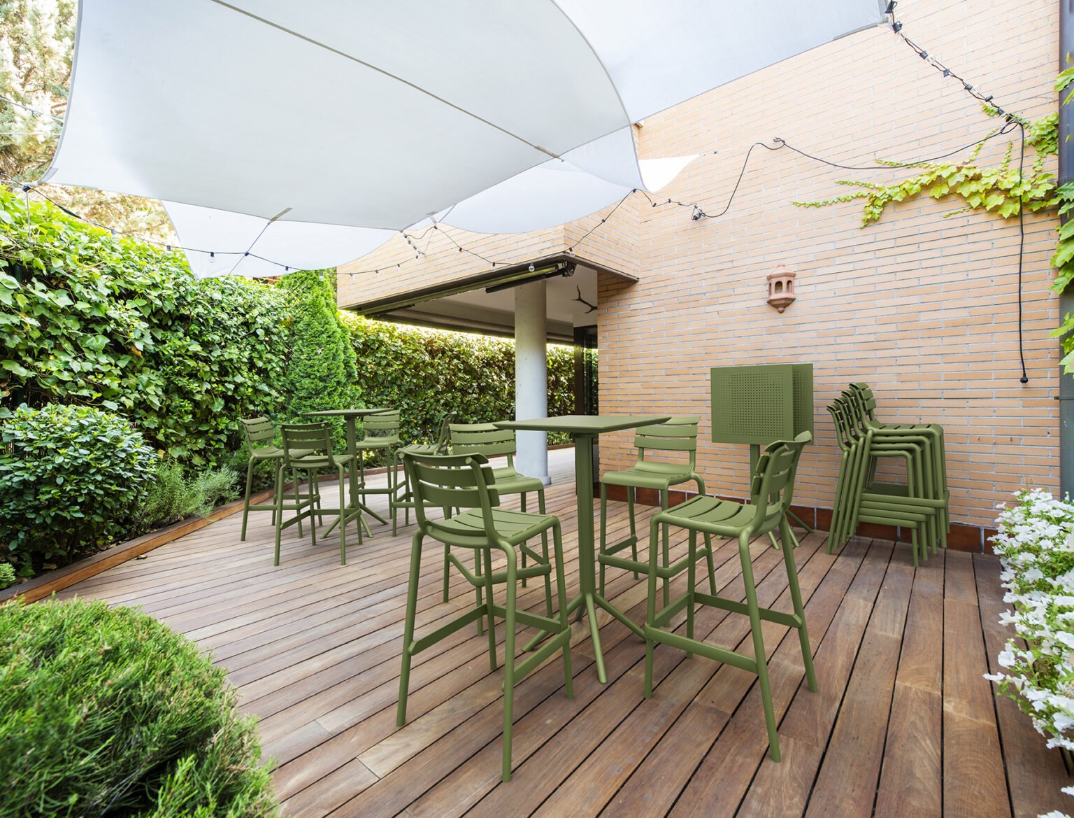 Helen Bar 75 – Siesta Exclusive